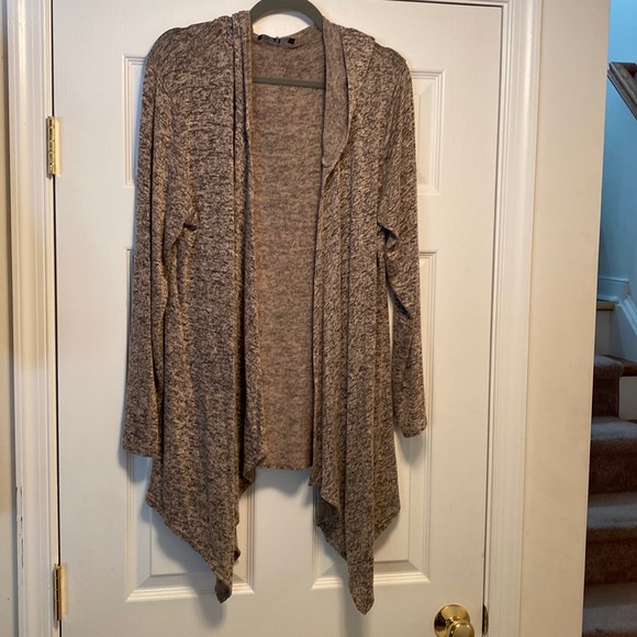 Tiffany & Grey | Sweaters | Tiffany Grey Tan Black Long Sleeve With ...